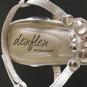 Dexter | Shoes | Dexflex Comfort Embellished Snake Textured Sandal ...